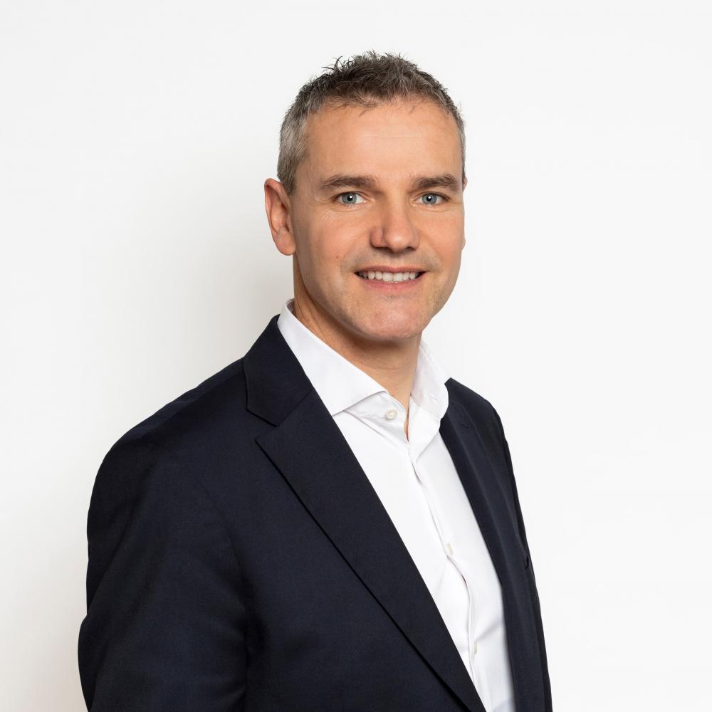 專訪RepRisk首席執行官Philipp Aeby：企業應重視ESG風險指標披露，AI、大模型技術可輔助識別風險 - 新浪香港