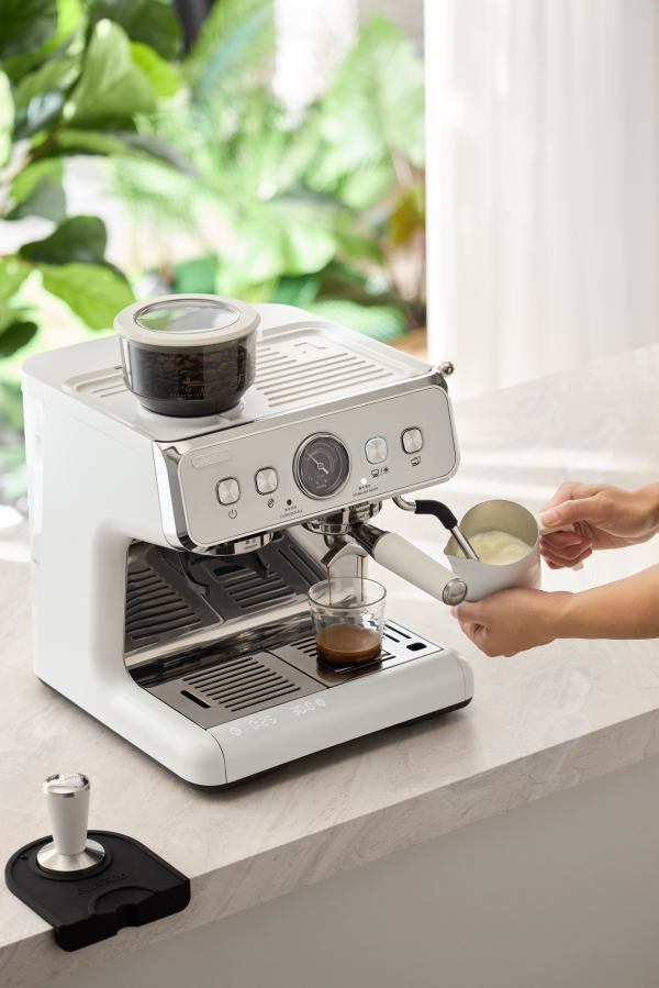 咖啡机种草，Barsetto百胜图BAE-2SAP与BAE-V1咖啡机哪款好？|咖啡机|咖啡_新浪科技_新浪网