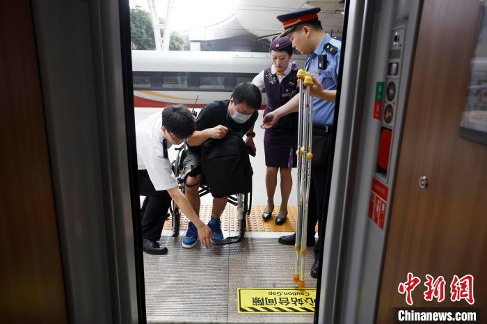 2024年暑期旅客運輸7月1日啟動 長三角鐵路預計發送旅客1.74億人次 - 新浪香港