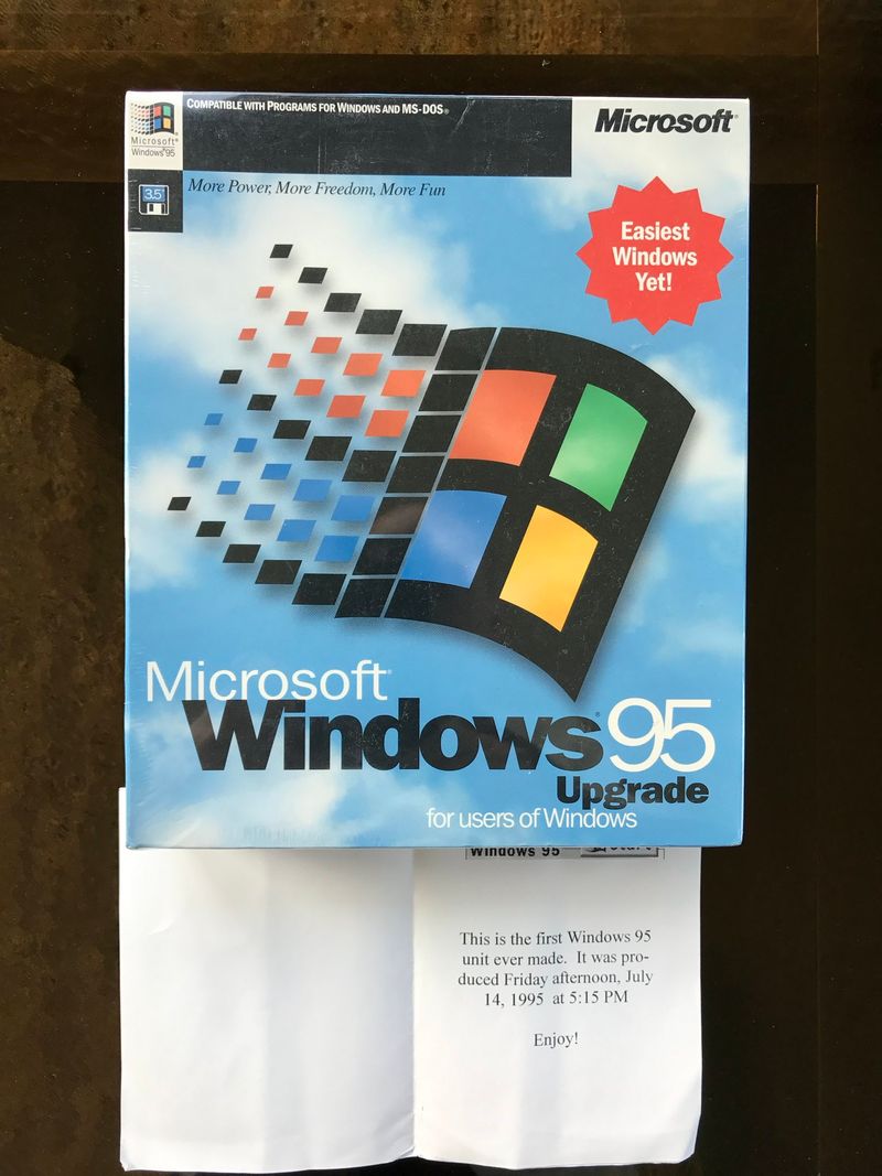 1995 年 7 月 14 日生产，首套出厂的微软 Win95 实体光盘曝光_新浪科技_新浪网