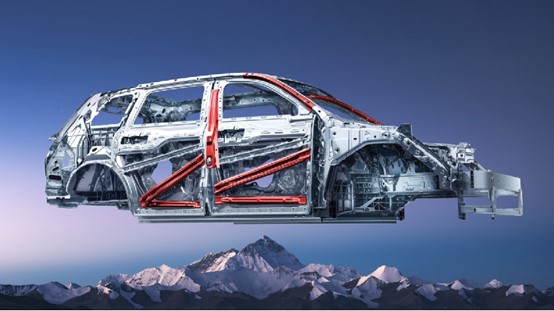 C-NCAP（2021版）最高分！问界M9荣获超五星安全认证-新浪汽车