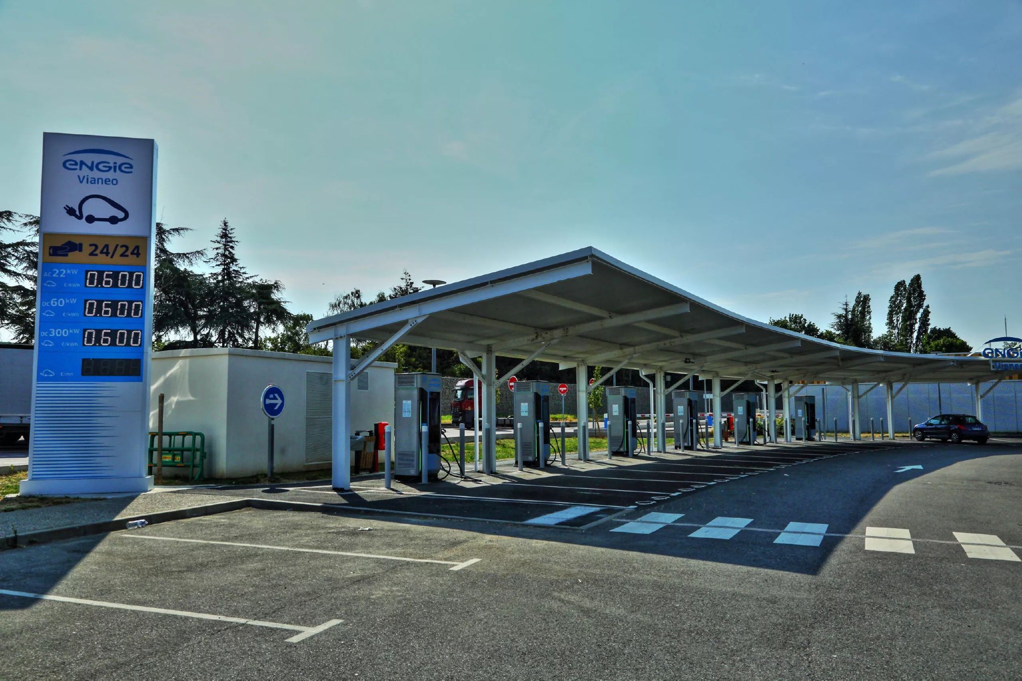 ENGIE Vianeo与BICS合作，为智能电动车充电站提供支持_新浪科技_新浪网