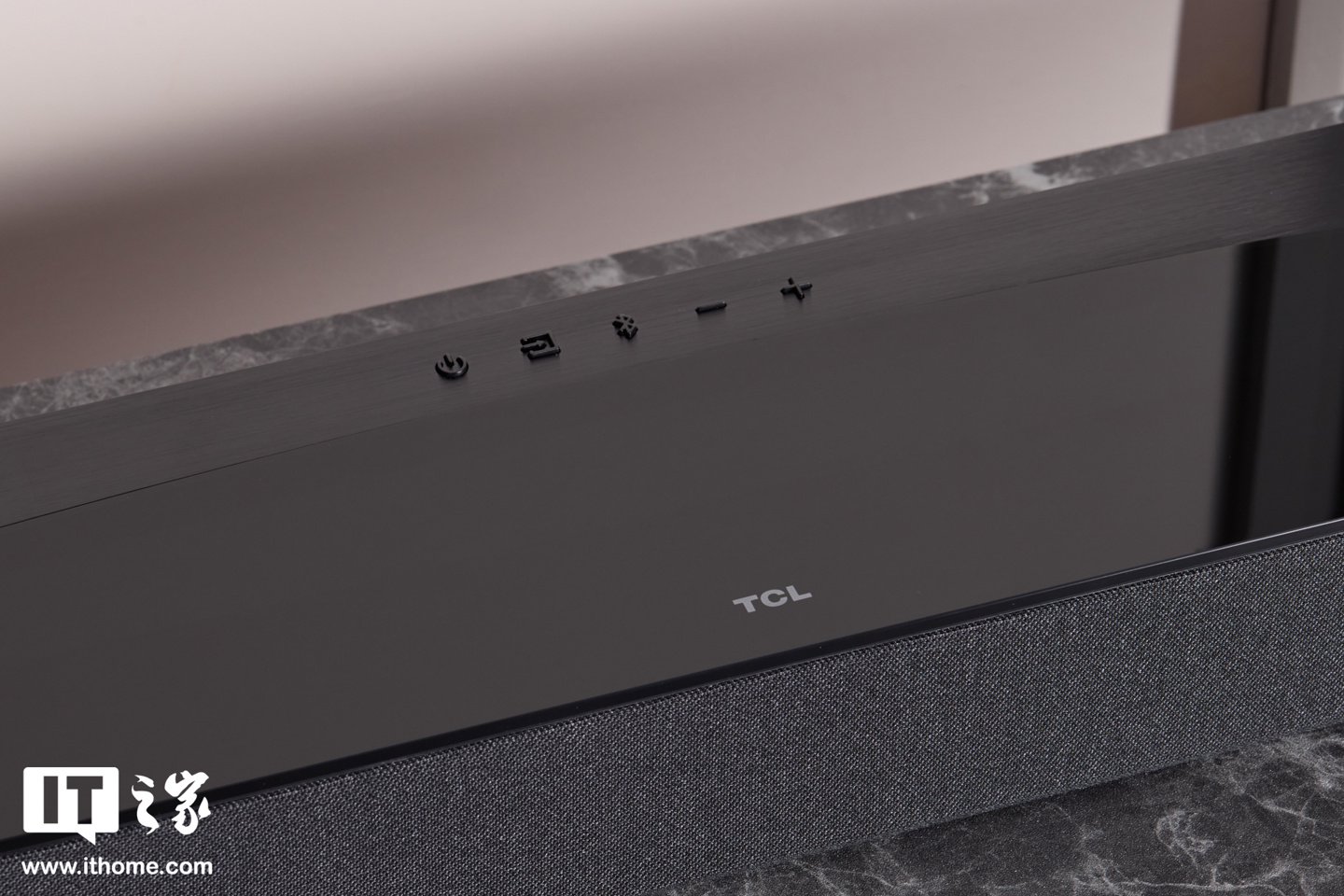【IT之家开箱】TCL Q85H 回音壁图赏：7.1.4 物理环绕声道、860W 大功率|TCL|IT之家|HDMI_新浪科技_新浪网