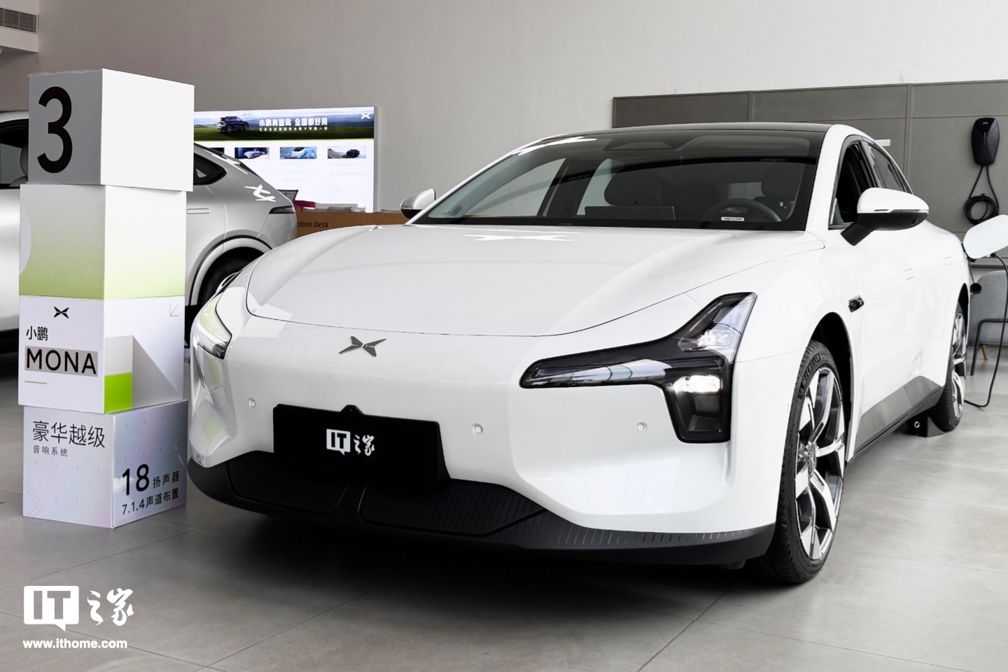 小鹏 MONA M03 上市 48 小时大定突破 30000 台，今日开启首批交付_新浪科技_新浪网