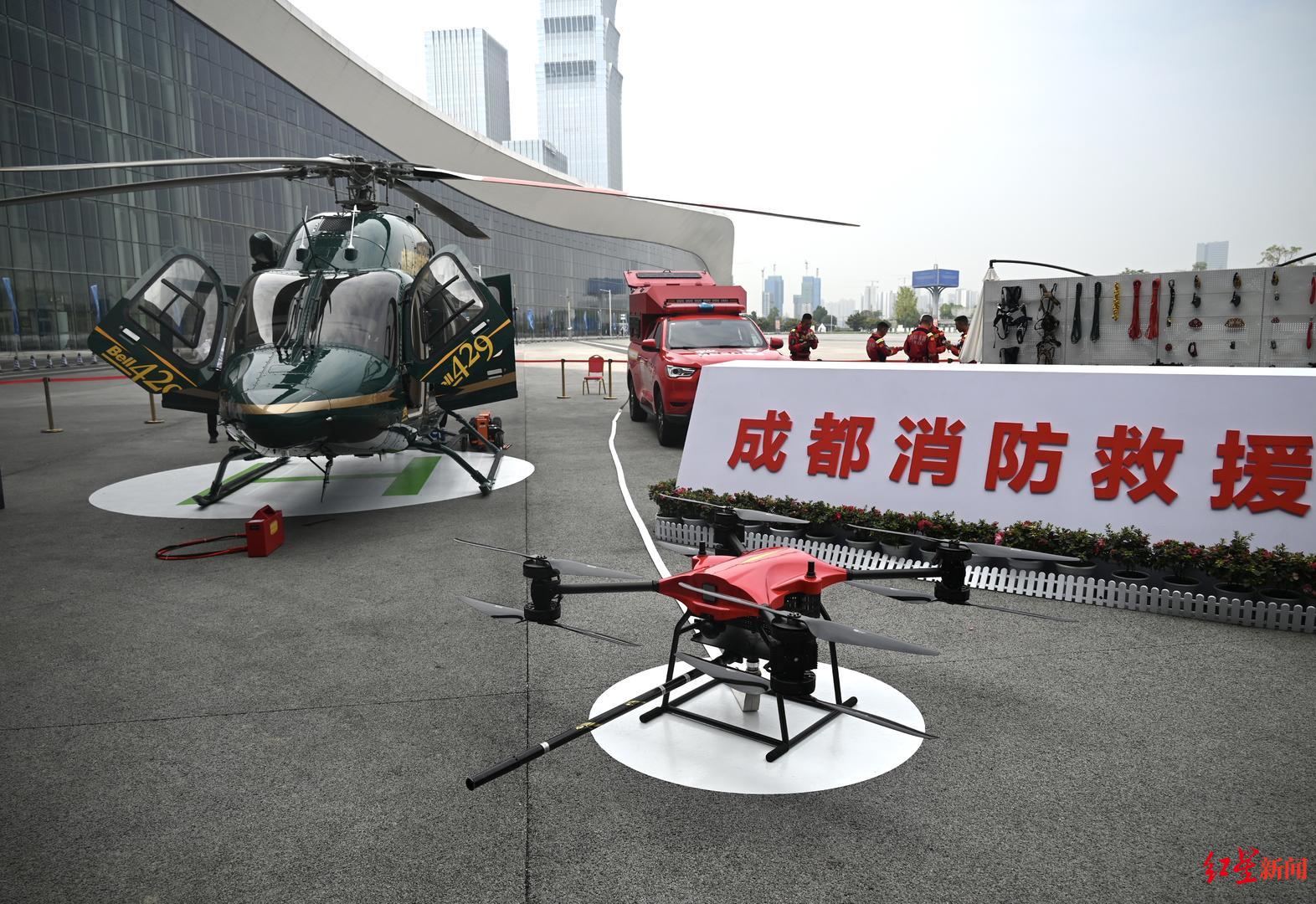 “空中ICU”来了！救援组合亮相成都国际低空经济合作伙伴大会|直升机|成都市|ICU_新浪科技_新浪网