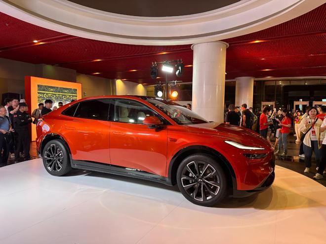 乐道L60、MONA M03、理想L6，蔚小理围剿「特斯拉」|Model Y_新浪财经_新浪网