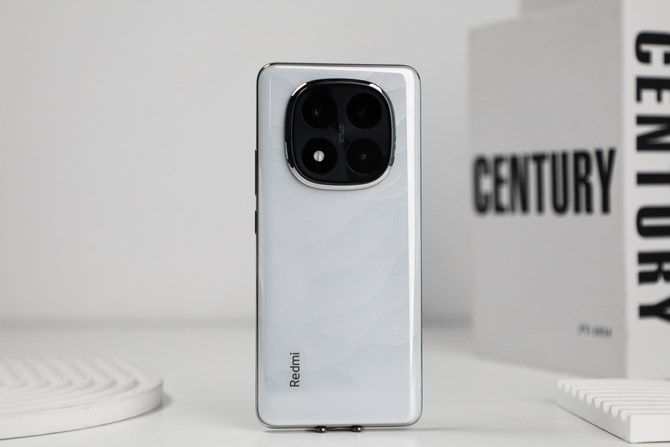 重塑标杆定义 全能金刚品质驾到 Redmi Note 14 Pro+评测|防水|金刚品质_新浪科技_新浪网