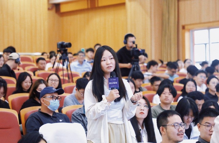 中国工程院院士凌文应邀来上海理工大学作报告|凌文_新浪财经_新浪网