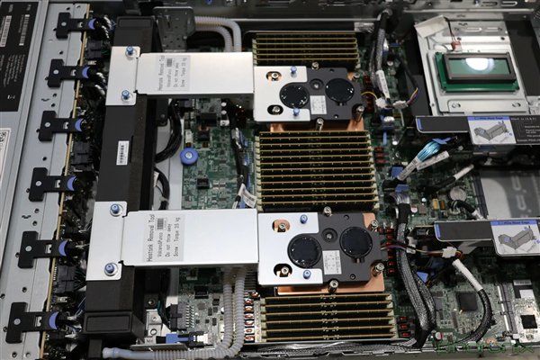 192核心384线程、5GHz起飞！AMD Zen5 EPYC首测：领先至强6几乎40％_新浪科技_新浪网