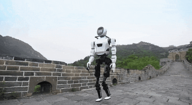 具身智能企業星動紀元完成近3億元Pre-A融資 清華大學占股 - 新浪香港