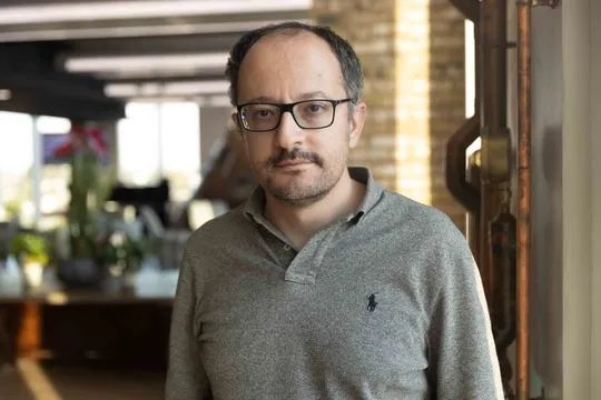 不到10年崛起，缴最多的税，买最多的AI芯片——揭秘英国高频交易巨头XTX|银行_新浪财经_新浪网