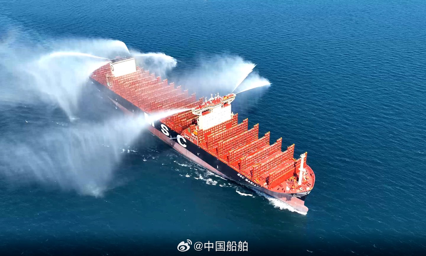 中国船舶交付 16000TEU 集装箱船，配全球最大 B 型 LNG 燃料舱|LNG|大连市_新浪科技_新浪网