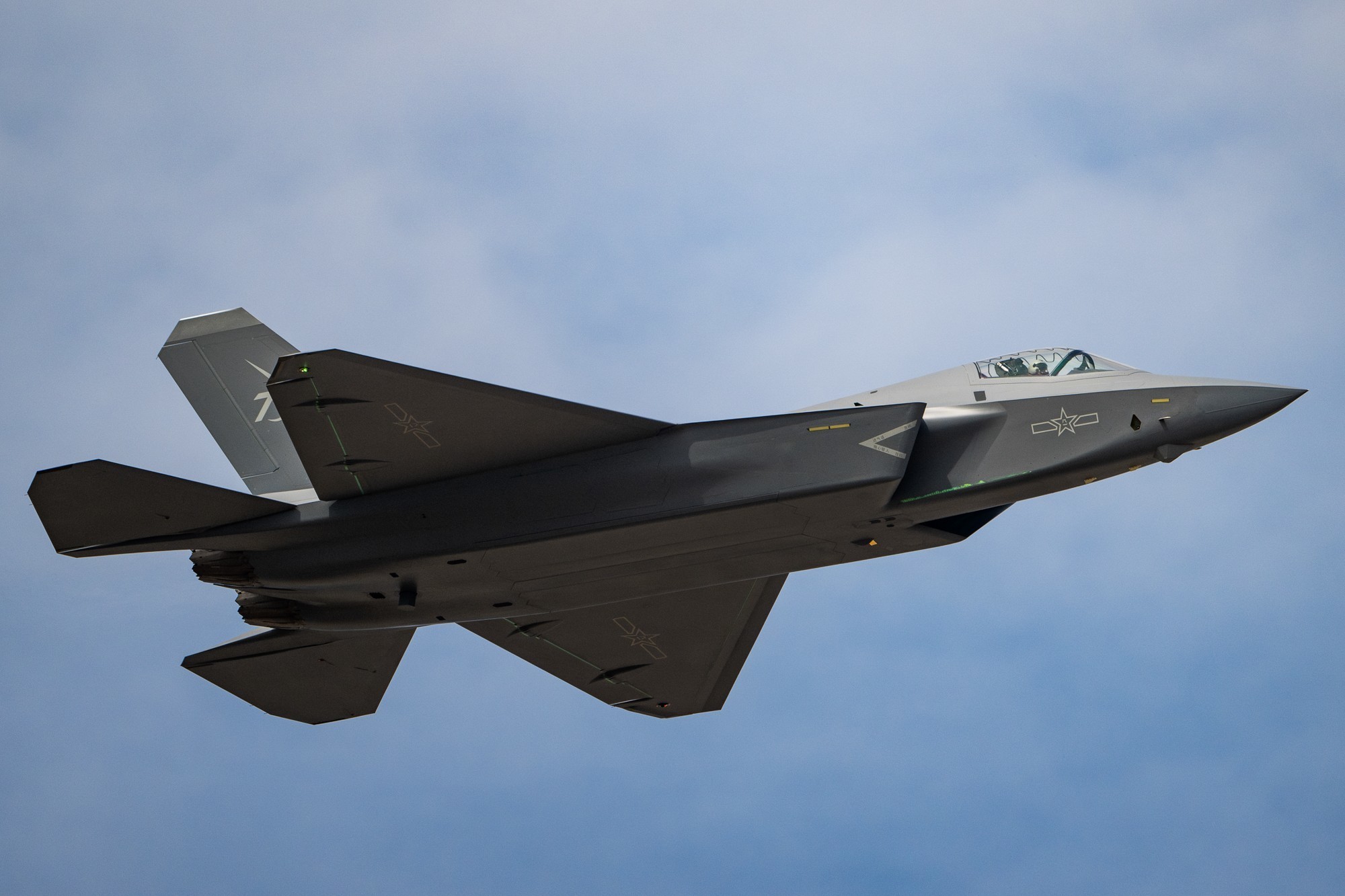 狂拍J35A、J20、SU57 尼康Z8、Z6III珠海航展拍摄体验|珠海航展_新浪科技_新浪网