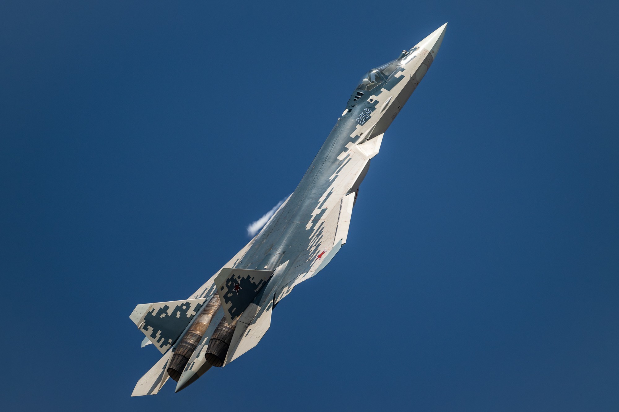 狂拍J35A、J20、SU57 尼康Z8、Z6III珠海航展拍摄体验|珠海航展_新浪科技_新浪网