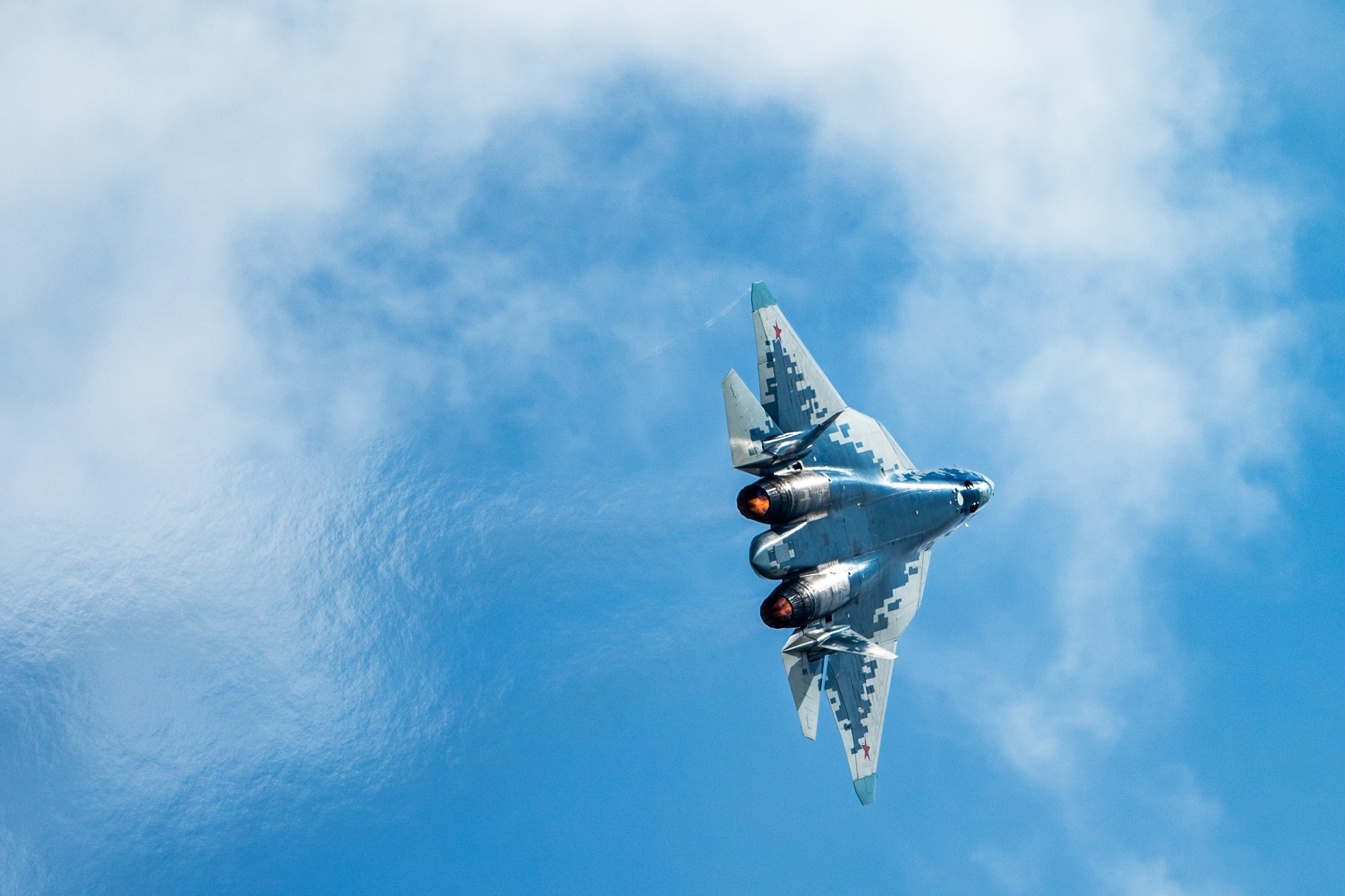 狂拍J35A、J20、SU57 尼康Z8、Z6III珠海航展拍摄体验|珠海航展_新浪科技_新浪网