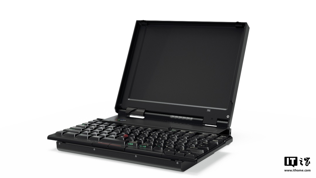 联想展示“AI 定制”1995 年经典款 ThinkPad 701C 蝴蝶机：换装酷睿 i7，内嵌个人智能体“小天”_新浪科技_新浪网