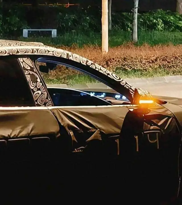 小米首款SUV来了！YU7售价或24万起，雷军又给马斯克上压力了|小米|SUV|25-35万_新浪科技_新浪网