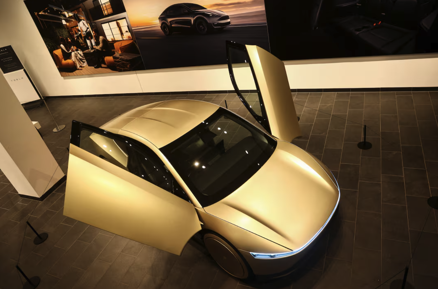 特斯拉 Robotaxi 仍配有安全员，并将使用自研打车应用|特斯拉|安全员|网约车_新浪科技_新浪网