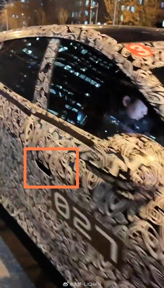 小米YU7全新型号曝光：无激光雷达＋SU7同款门把手|小米_新浪科技_新浪网