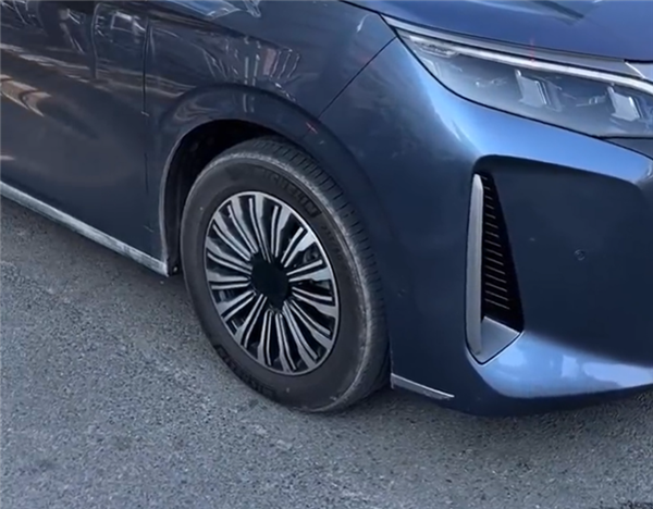 DM5.0把MPV油耗打下来：全新MPV比亚迪夏实车曝光|MPV_新浪科技_新浪网