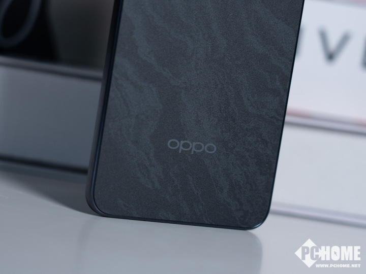 OPPO A5 Pro搭载柔边等深四曲屏：兼顾好手感与好触控|设计|oppo a5|OPPO_新浪科技_新浪网