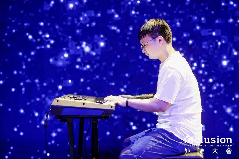 院士齐聚首届央视“科晚”，BrainCo强脑科技奏响新质“交响”|脑机接口|央视|中国工程院_新浪科技_新浪网