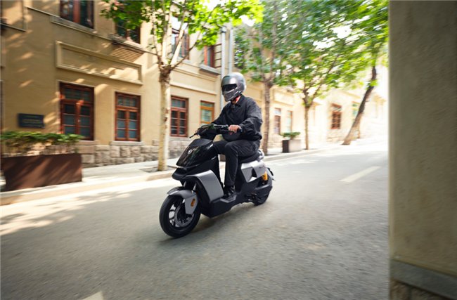 两轮电动车界的机械王者！九号电动车MMAX2 110P重磅来袭_新浪科技_新浪网