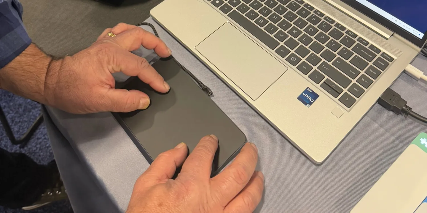 HyperSpace Trackpad Pro 触控板发布：欲革新 Windows 触控体验，售 129.99 美元|Windows_新浪科技_新浪网