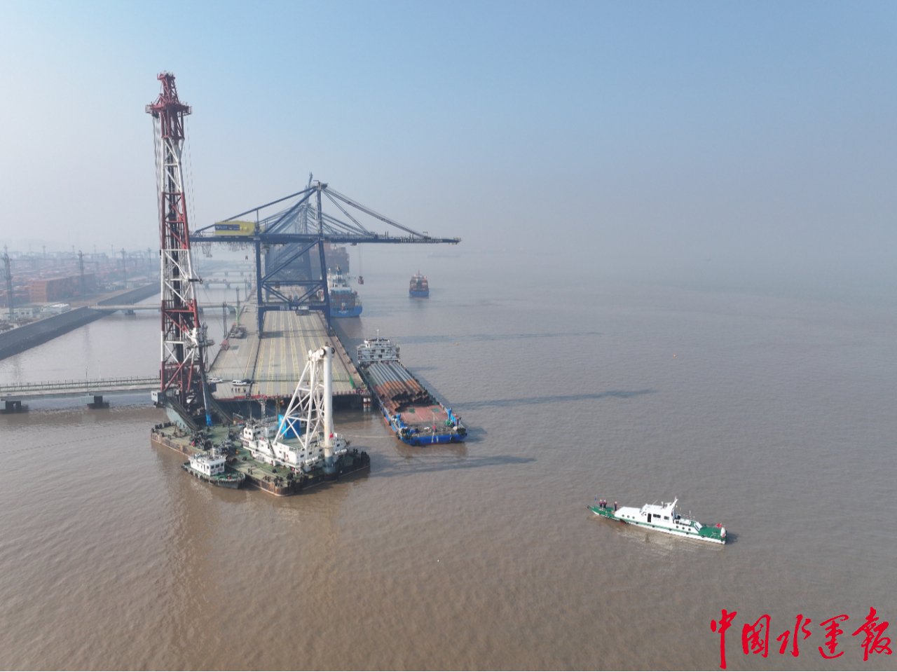 宁波大榭集装箱码头二期工程水上作业正式开工|宁波市_新浪财经_新浪网
