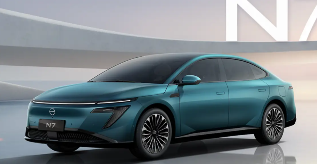 L3智驾+1400km续航！2025年值得关注的新能源车，谁是三观颠覆者？_新浪财经_新浪网