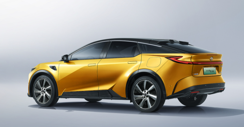 L3智驾+1400km续航！2025年值得关注的新能源车，谁是三观颠覆者？_新浪财经_新浪网