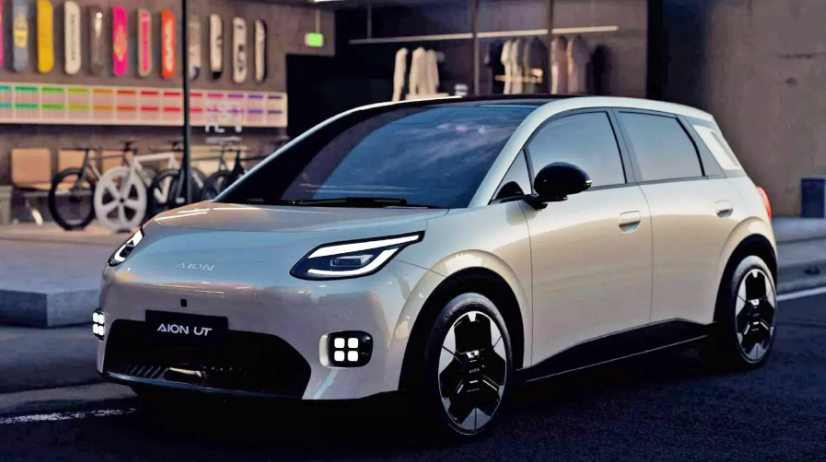 L3智驾+1400km续航！2025年值得关注的新能源车，谁是三观颠覆者？_新浪财经_新浪网