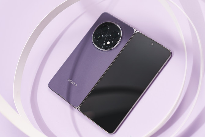 上手OPPO Find N5：轻薄如直板 大折叠的终极答卷|OPPO_新浪科技_新浪网
