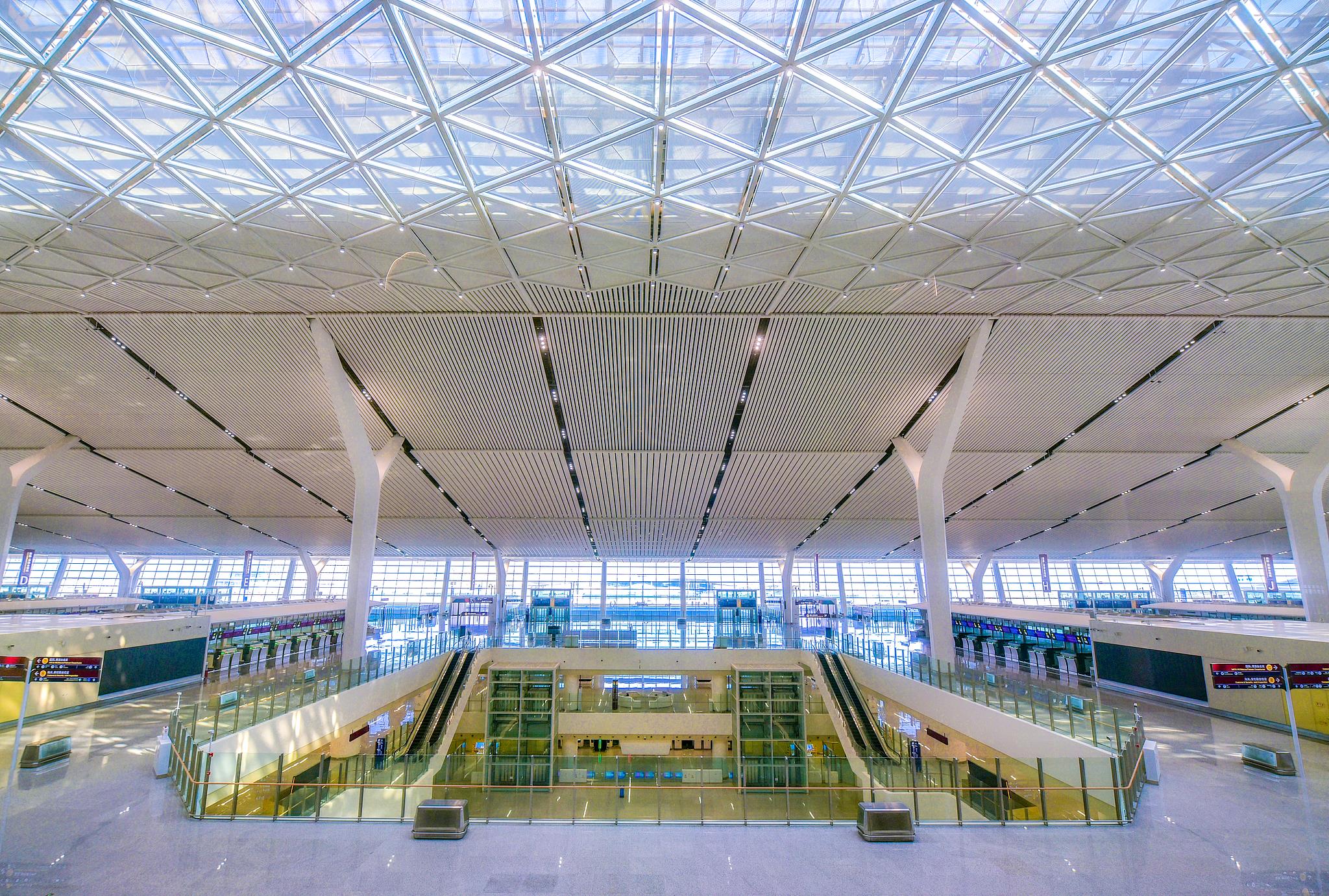 暖心托运+行李追踪 西安咸阳国际机场T5航站楼亮点抢先看→|咸阳市_新浪财经_新浪网