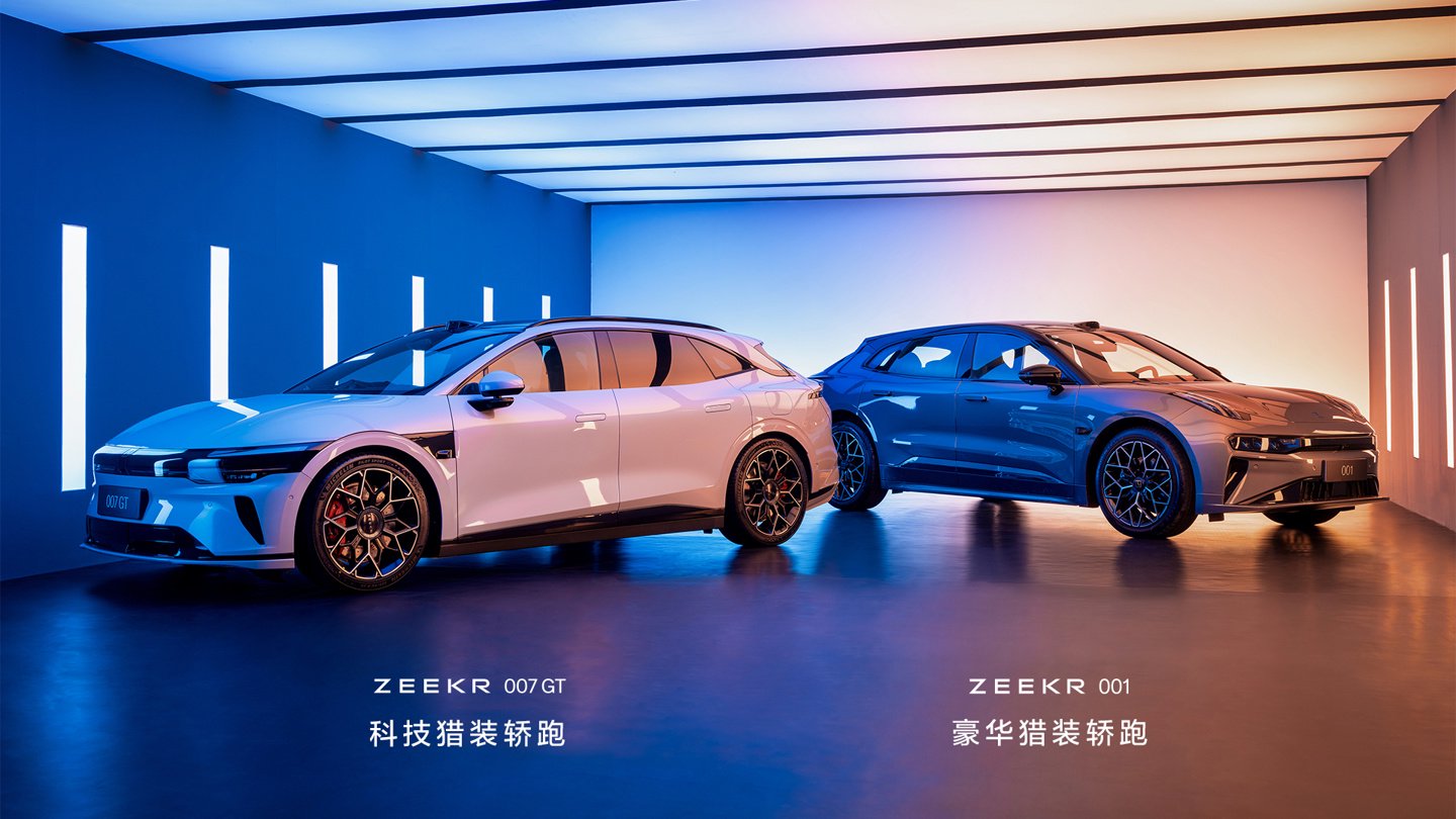 极氪全新猎装车型 007GT 迎来全球首秀，与机器人合体“共舞”|极氪|轿跑_新浪科技_新浪网