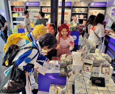 阅文IP市集YUEWEN WONDERLAND火爆新加坡，中国IP撬动全球“谷子经济”|新加坡_新浪科技_新浪网