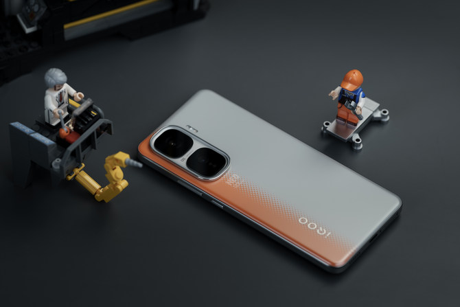 2000左右中端机选什么？红米K80/iQOO Neo10/一加Ace5|iQOO|一加|红米_新浪科技_新浪网