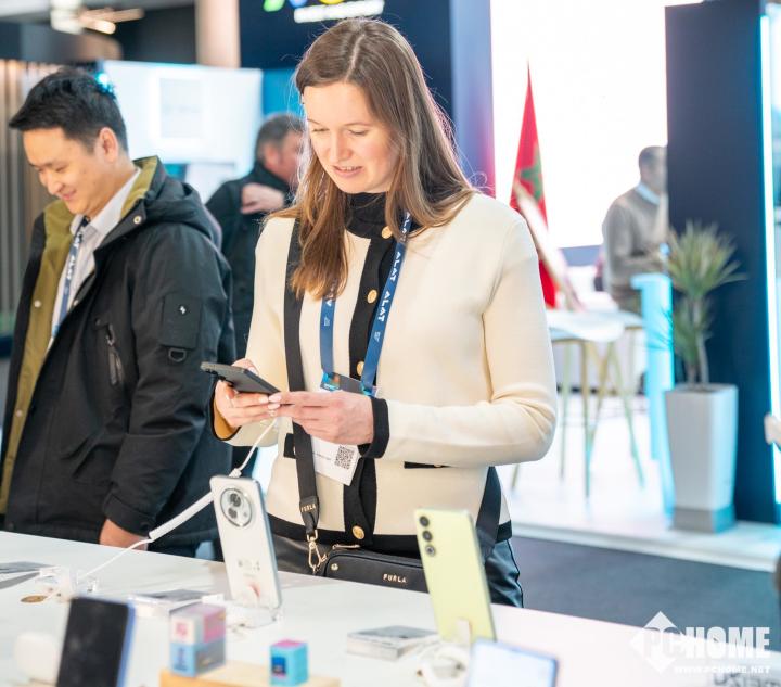 星纪魅族亮相MWC 2025 AI全生态产品海外展出|AI|mwc|魅族_新浪科技_新浪网