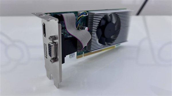 紫光台式机+飞腾D3000 CPU实测！揭秘全国产PC整机“软硬兼修”_新浪科技_新浪网