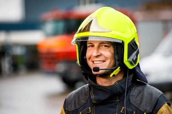 深度解析梅思安（MSA）F1XF消防头盔，卓越性能诠释硬核实力_新浪科技_新浪网