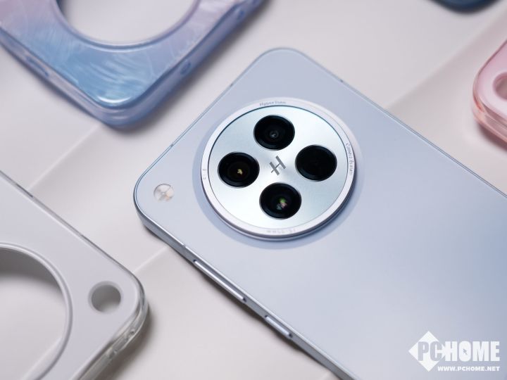 OPPO首款小屏旗舰，Find X8s创造同尺寸多个第一|OPPO_新浪科技_新浪网