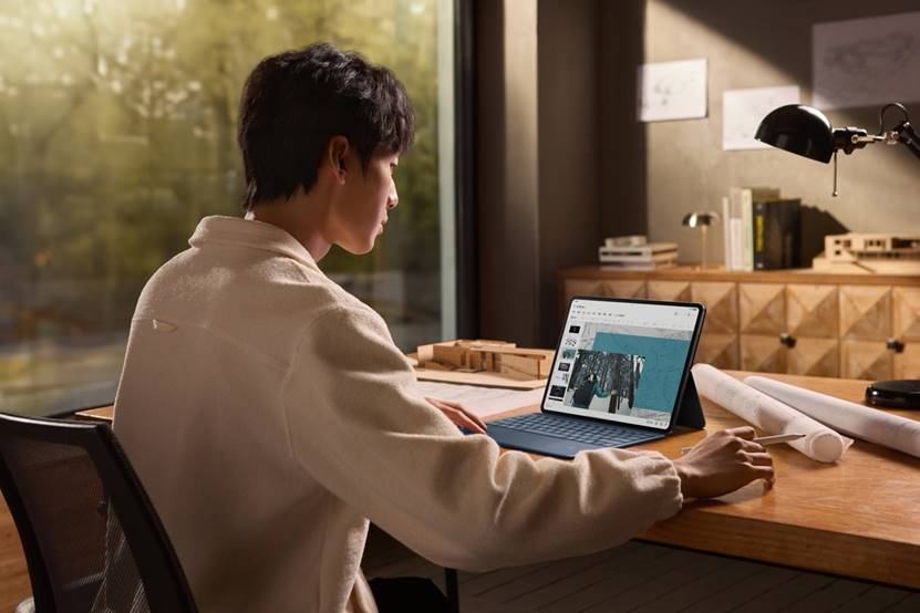 OPPO Pad 4 Pro發佈：旗艦平板標杆之作 ，售價3299元起 - 新浪香港