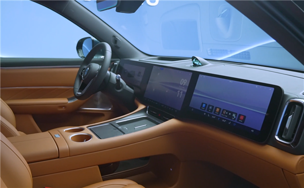 一堆“9”系SUV难了！全新问界M8小定已破11万辆|SUV_新浪科技_新浪网