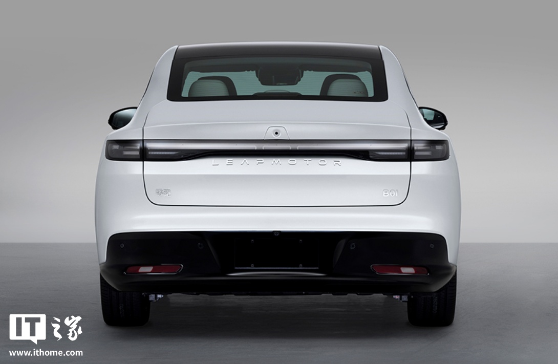 零跑 B 系列首款纯电轿车 B01 入网工信部：可选激光雷达、全景天幕|轿车|全景天幕_新浪科技_新浪网