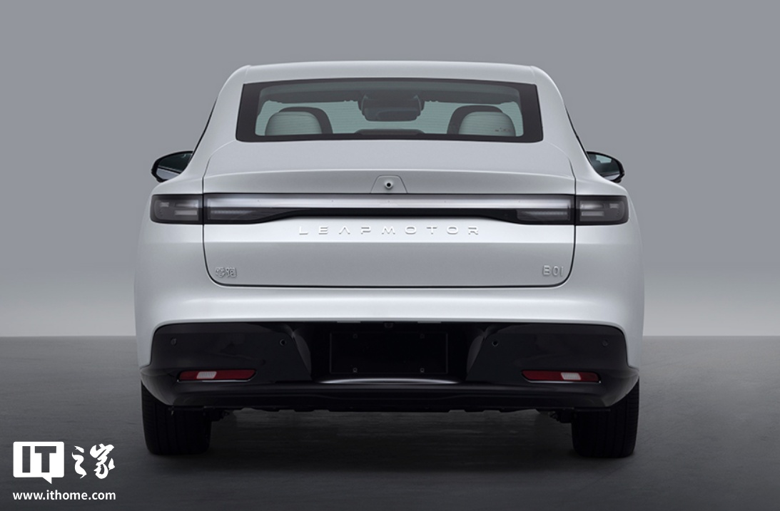 零跑 B 系列首款纯电轿车 B01 入网工信部：可选激光雷达、全景天幕|轿车|全景天幕_新浪科技_新浪网