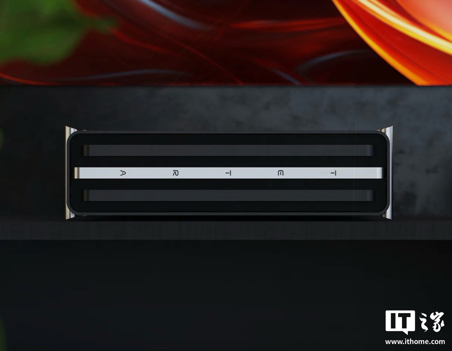 Thor Zone 发布 Tetra ITX 机箱：体积比 PS5 小，可装 RTX 5090 显卡|机箱|PS5|IT之家_新浪科技_新浪网