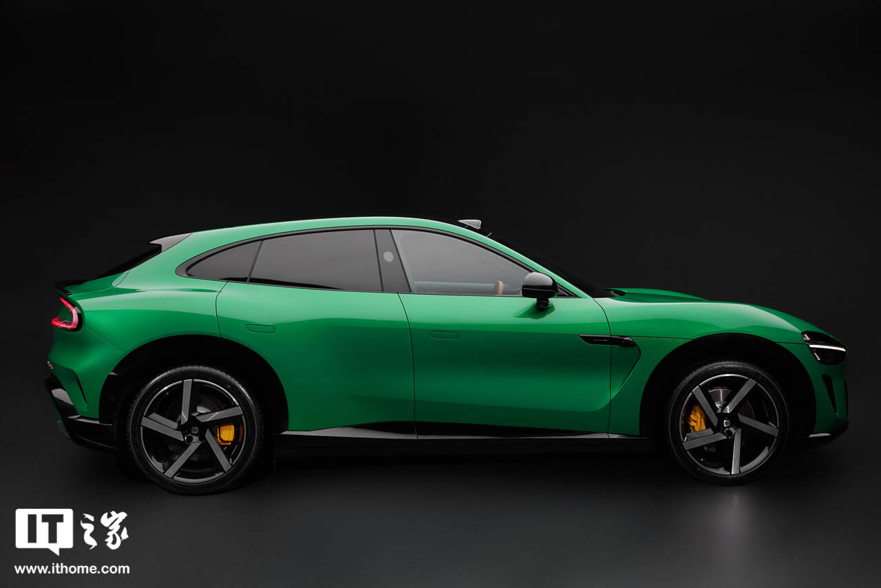 【IT之家图赏】小米 YU7 Max「宝石绿」实拍：豪华高性能 SUV，专为时代精英打造，御风而行|小米|SUV|御风_新浪科技_新浪网