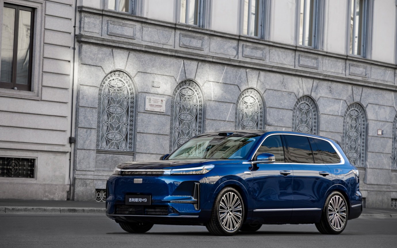 吉利银河M9全球首秀，搭载千里浩瀚H5智能安全辅助驾驶系统|吉利_新浪财经_新浪网