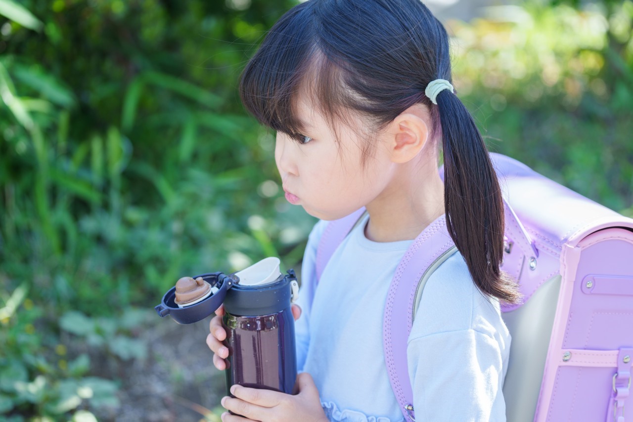 “六一”临近，“网红”儿童学生用品“防坑”指南来了|书包_新浪财经_新浪网