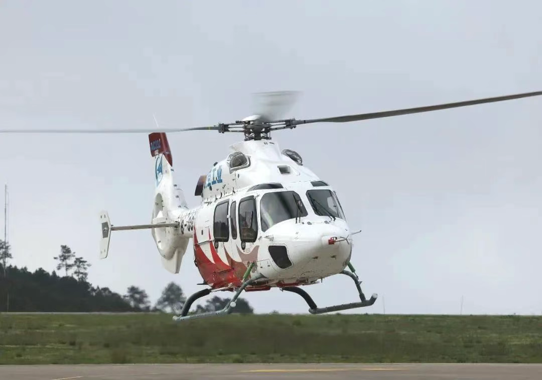 中航工业哈飞AC332直升机完成首次局方并行试飞|直升机_新浪财经_新浪网